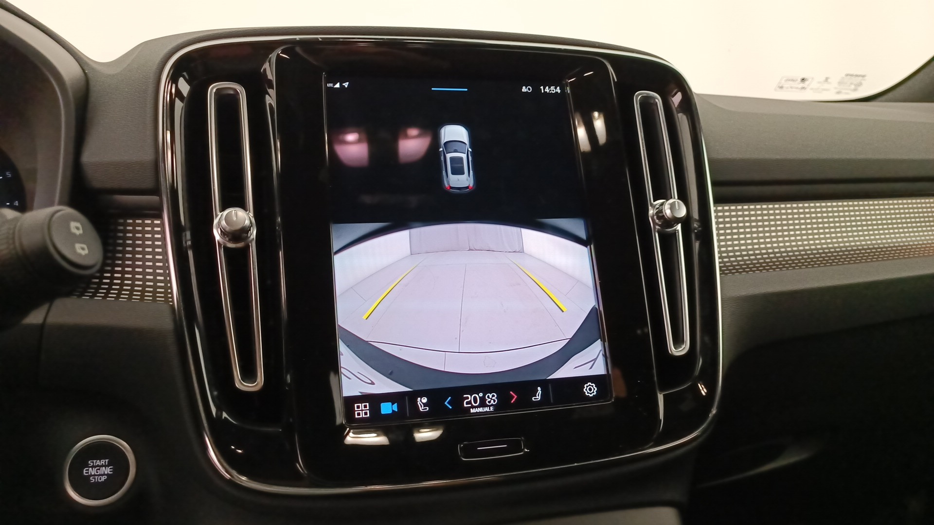 VOLVO XC40 Core B3 AUT - Gino S.p.A.