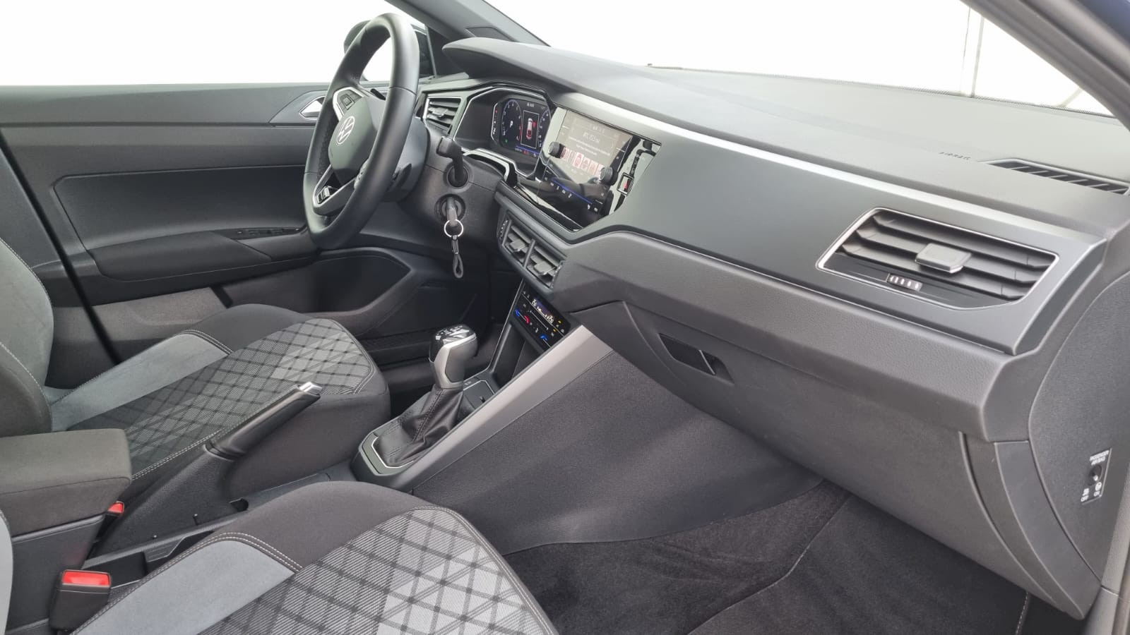 VOLKSWAGEN Taigo 1.5 tsi R-Line 150cv dsg - Gino S.p.A.