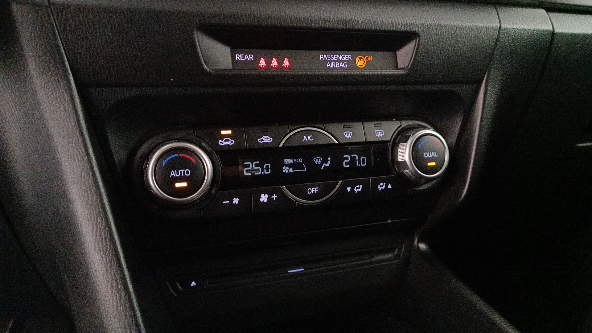 MAZDA 3 5p 1.5d Exceed 105cv my17 - Gino S.p.A.