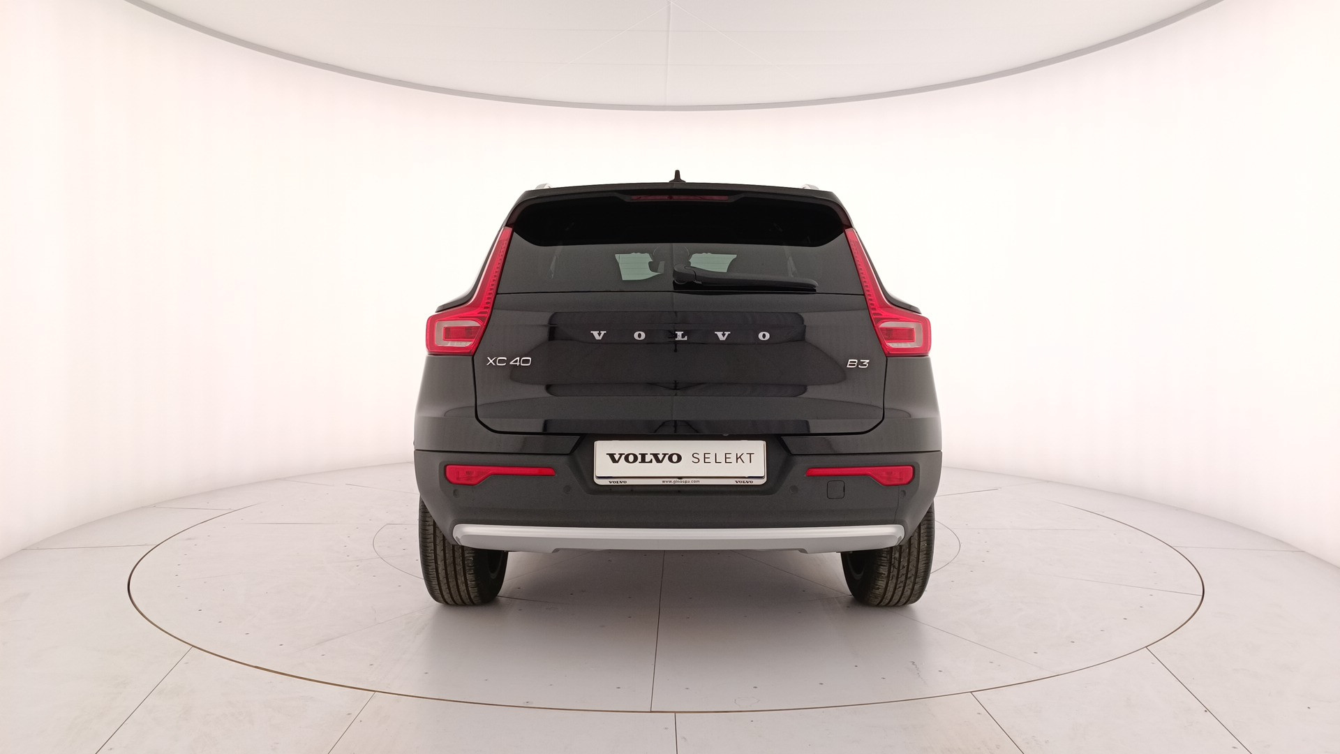 VOLVO XC40 Core B3 AUT - Gino S.p.A.